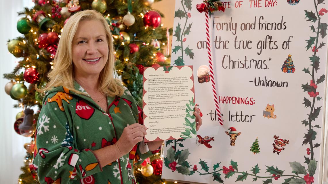 Angela Kinsey previews 'Confessions of a Christmas Letter' | wthr.com