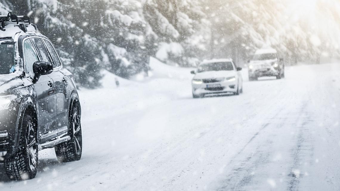 ISP responds to over 300 crashes, nearly 100 stranded motorists across ...