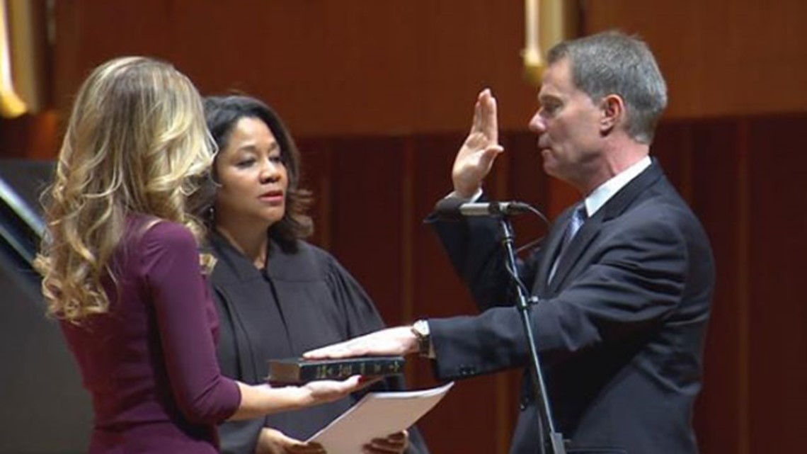 Joe Hogsett sworn in as Indianapolis mayor | wthr.com