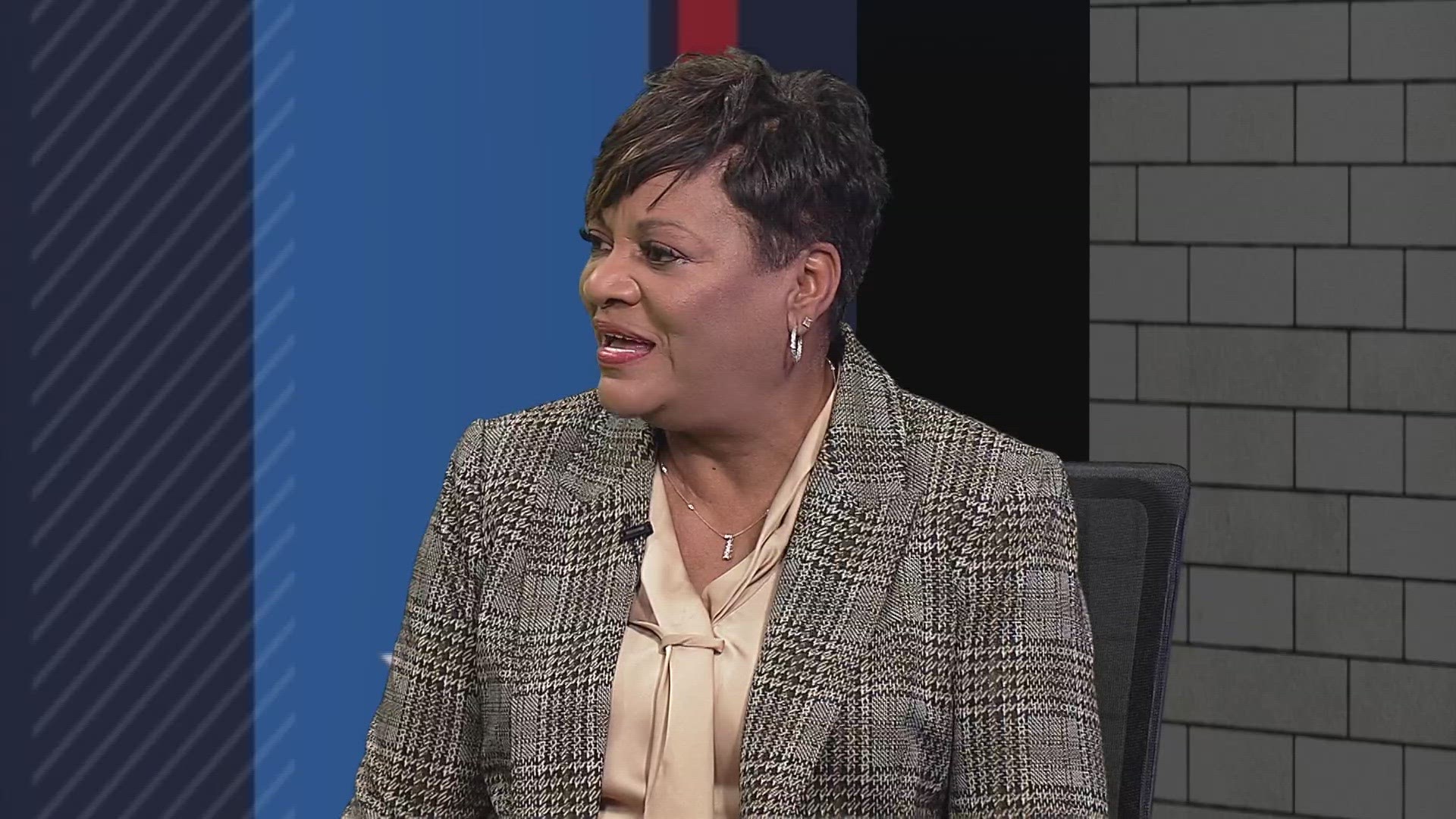 Deb Whitfield, mayor-elect of Lawrence, becomes the first black mayor ...