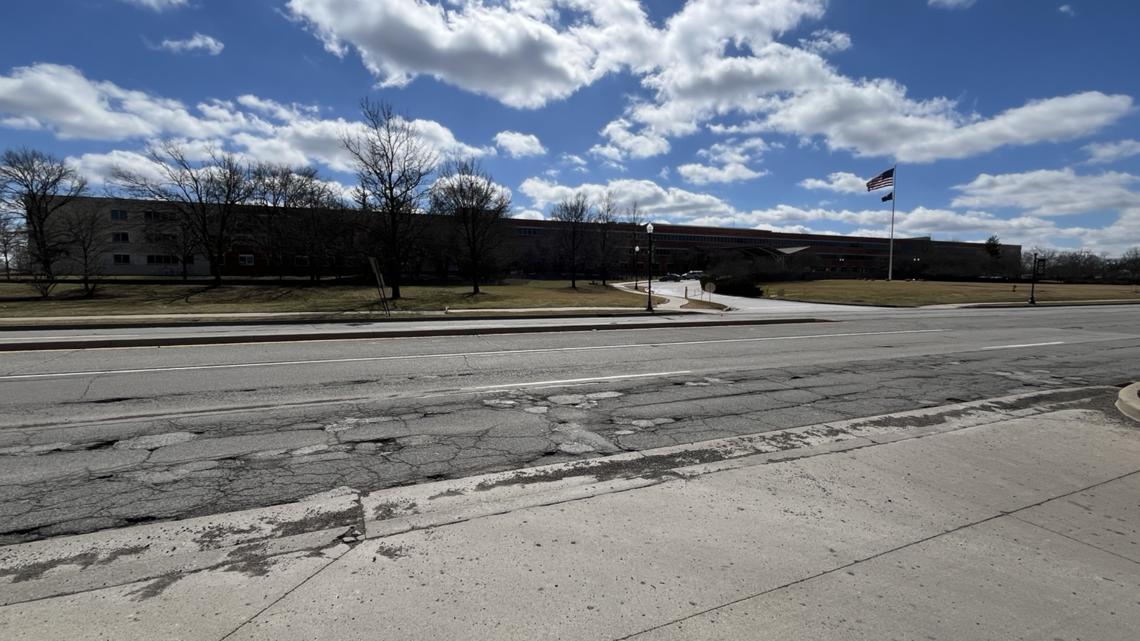 Federal buildings in Indy, Lawrence listed for possible sale | wthr.com