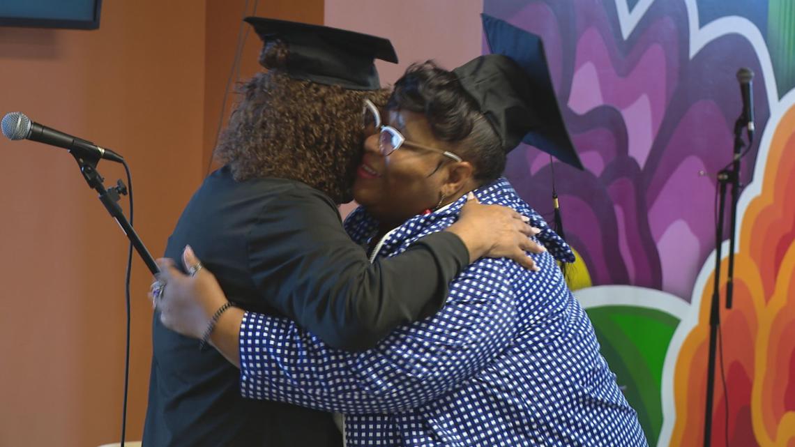 Adult graduation ceremony honors late-blooming Hoosiers | wthr.com