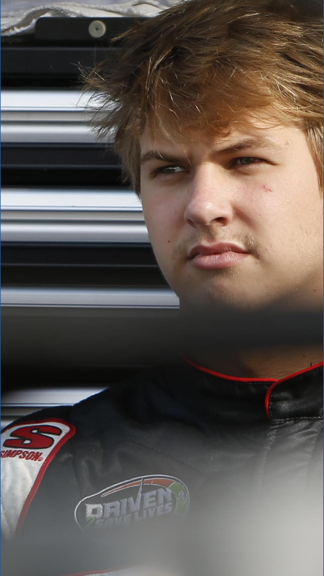 Indiana native Emerson Axsom wins Chili Bowl Nationals | wthr.com