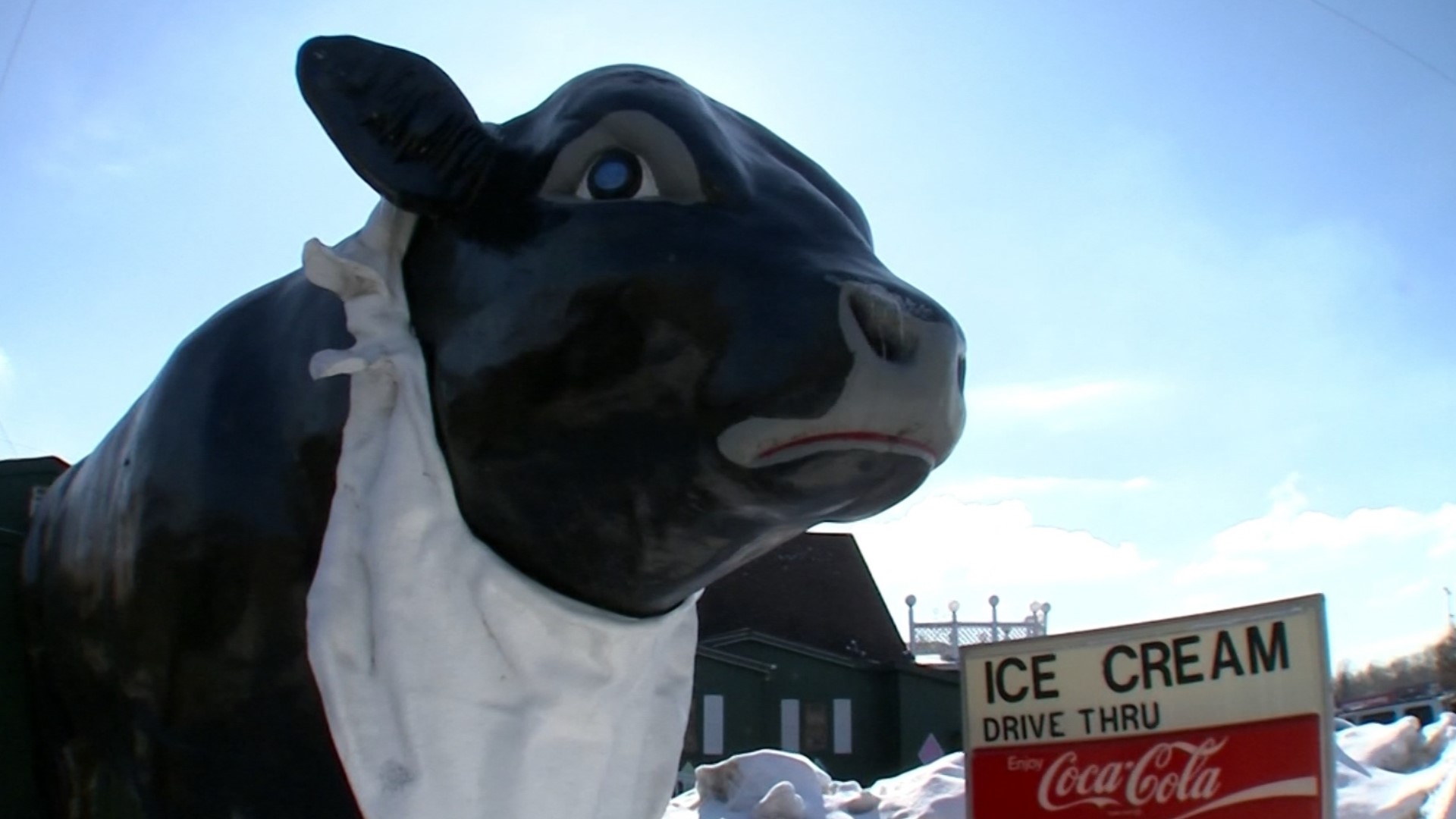 Logansport's Mr. Happy Burger staying put despite sale | wthr.com