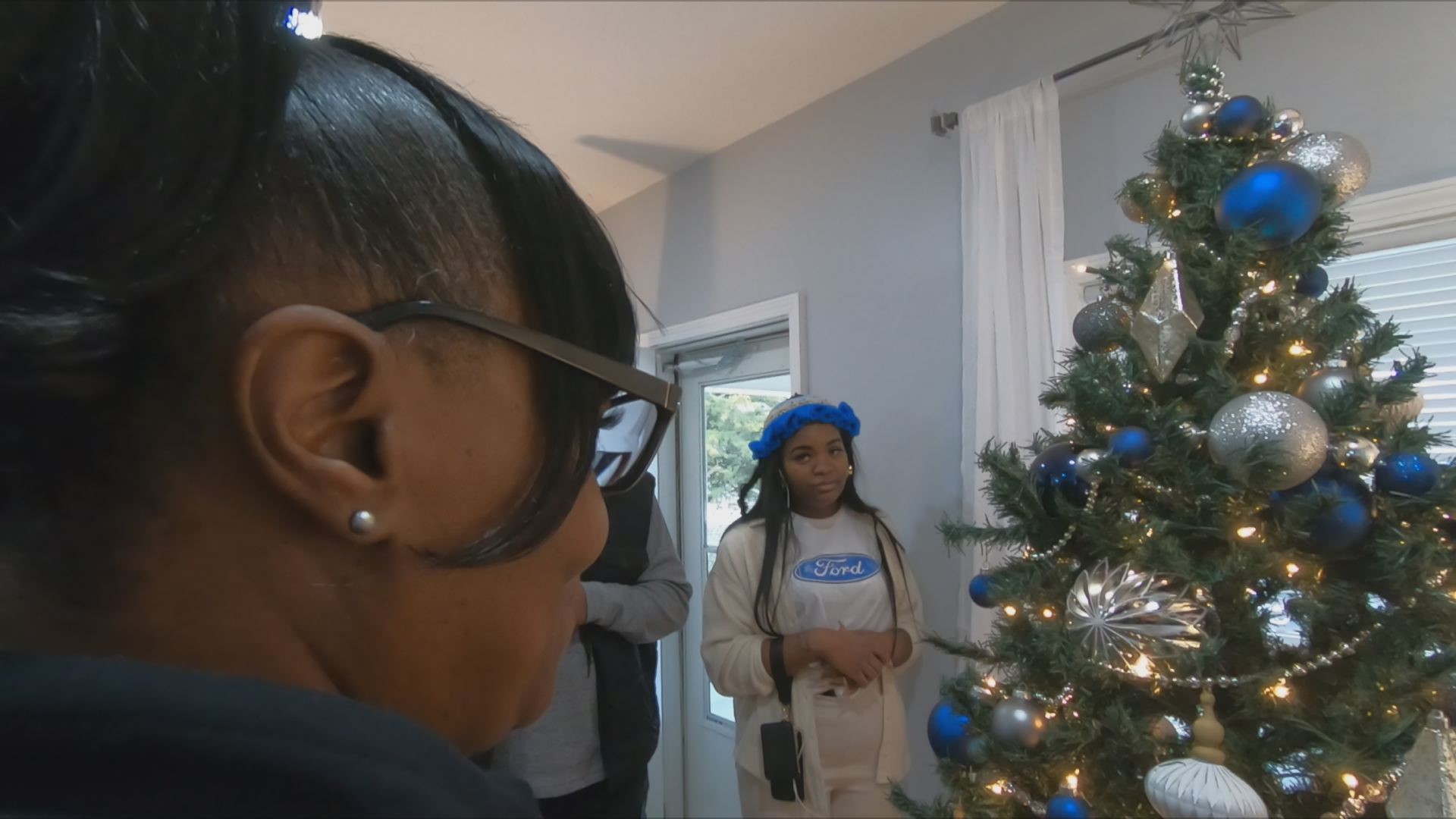 Beloved Indianapolis woman receives new home for Christmas | wthr.com