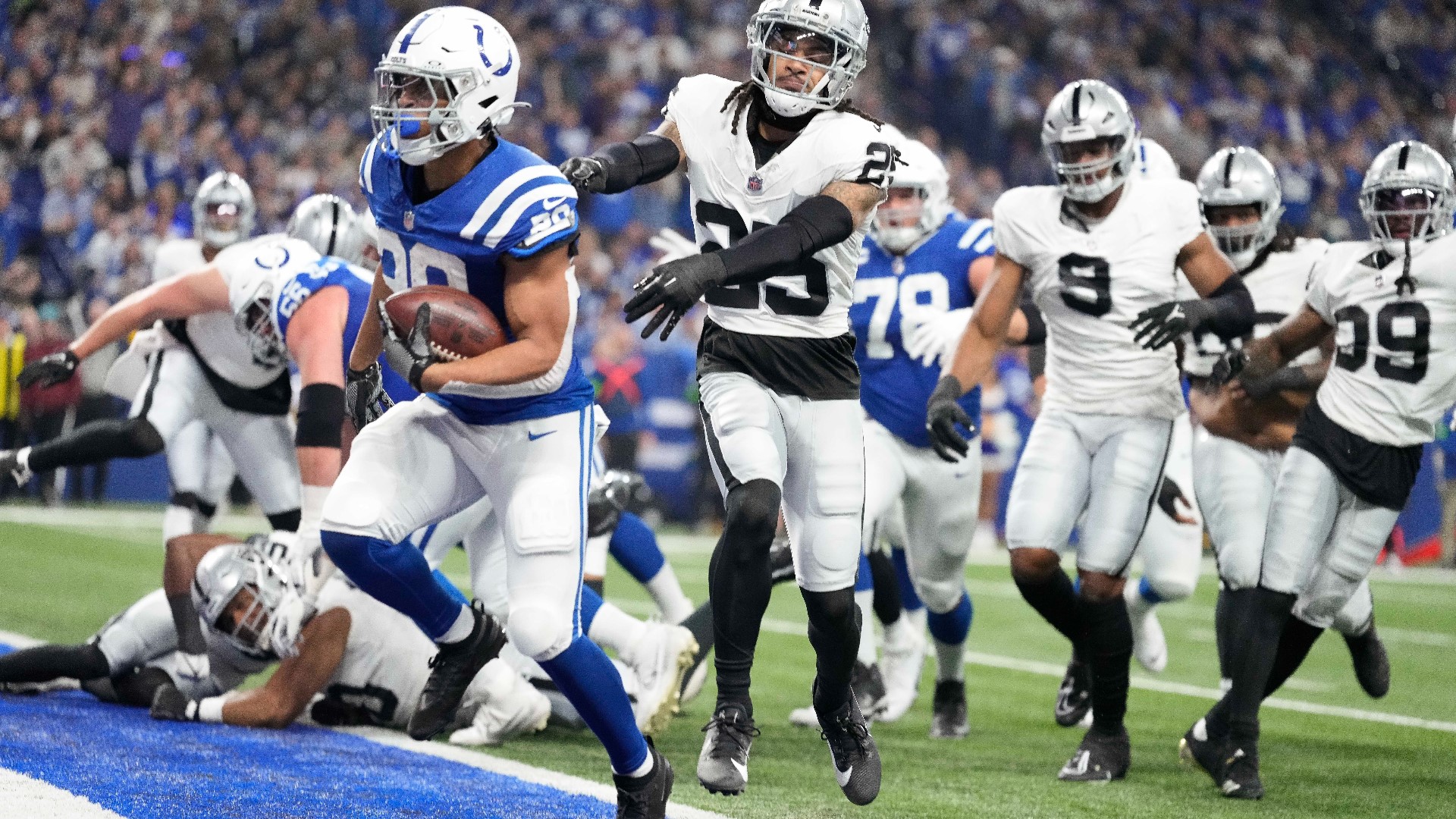 Colts beat Raiders 23-20, setting up wild season finale | wthr.com