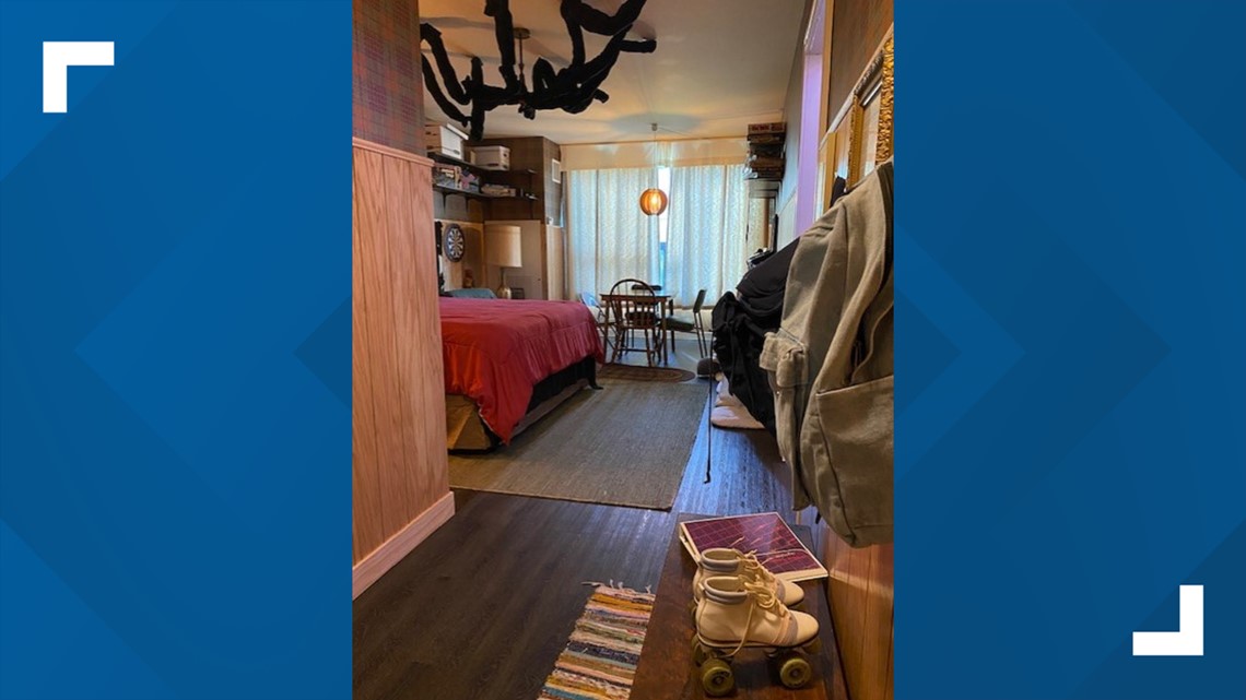 A look inside the "Stranger Things" suite at Graduate Bloomington ...