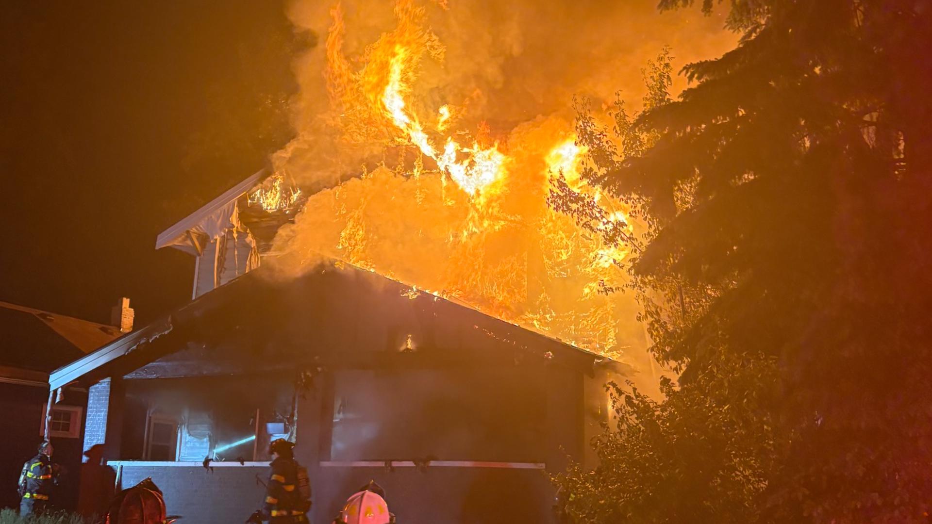 Heavy fire destroys vacant house on Indy's east side | wthr.com