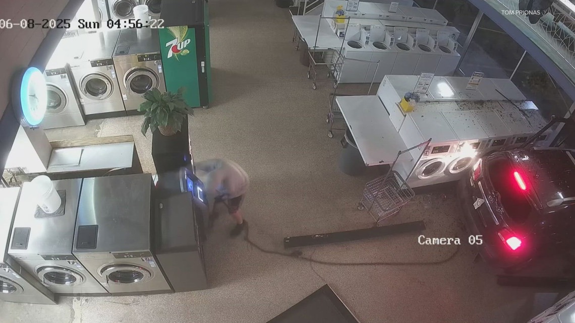 2 people captured on video driving through west Indy laundromat in ATM ...