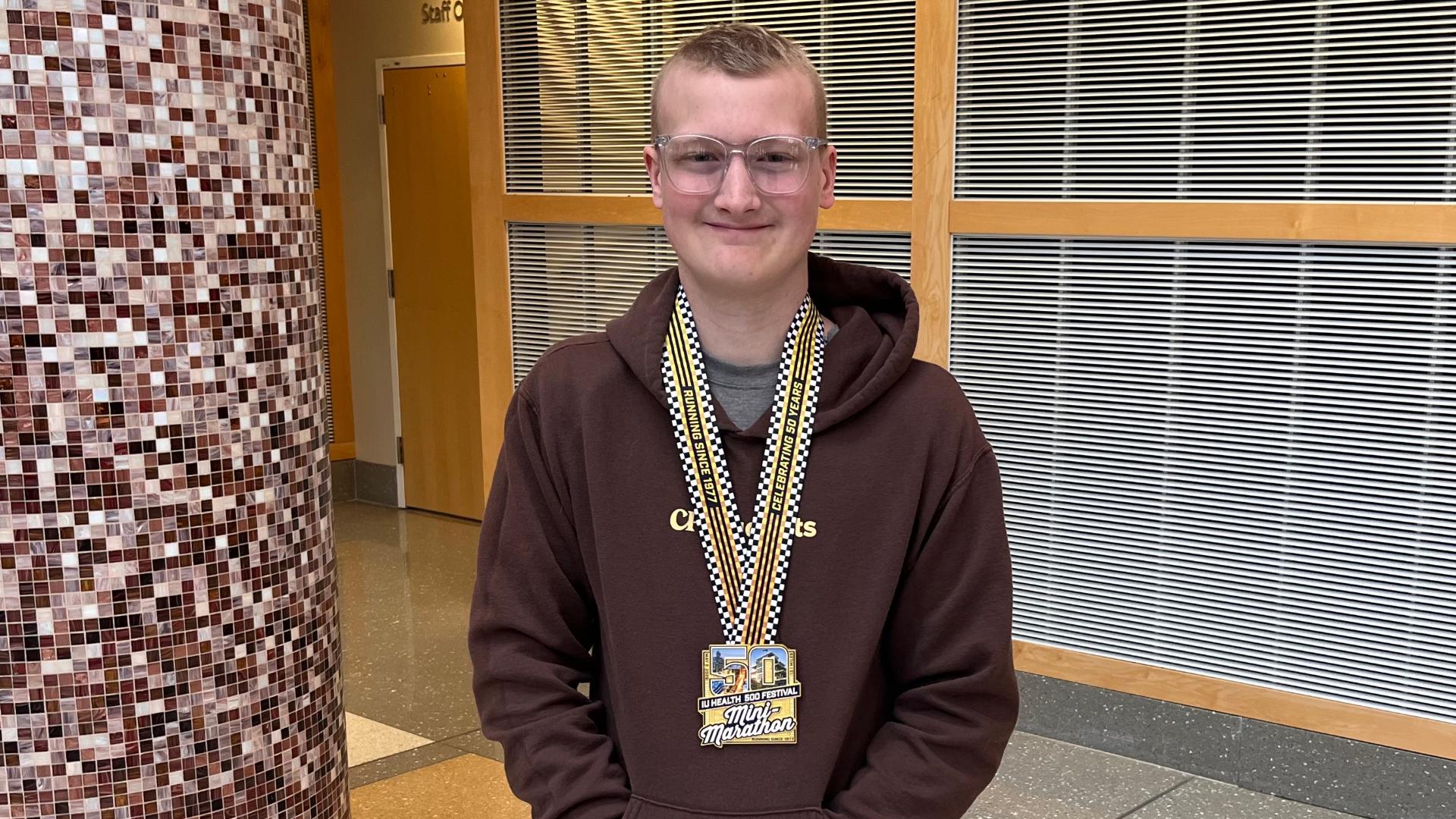 Riley Kid battling cancer completes Mini-Marathon in hospital hallways ...