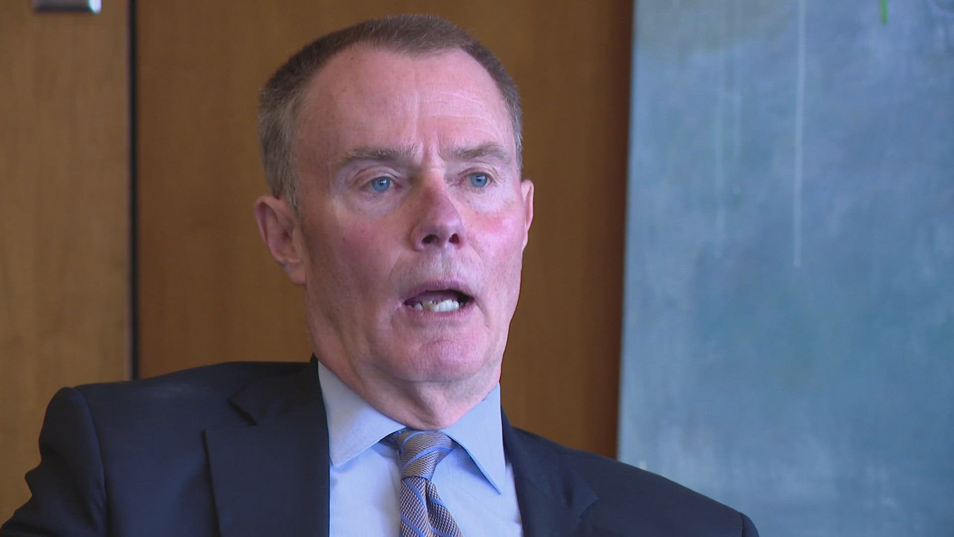 3rd councilor joins call for Indianapolis Mayor Hogsett to resign ...