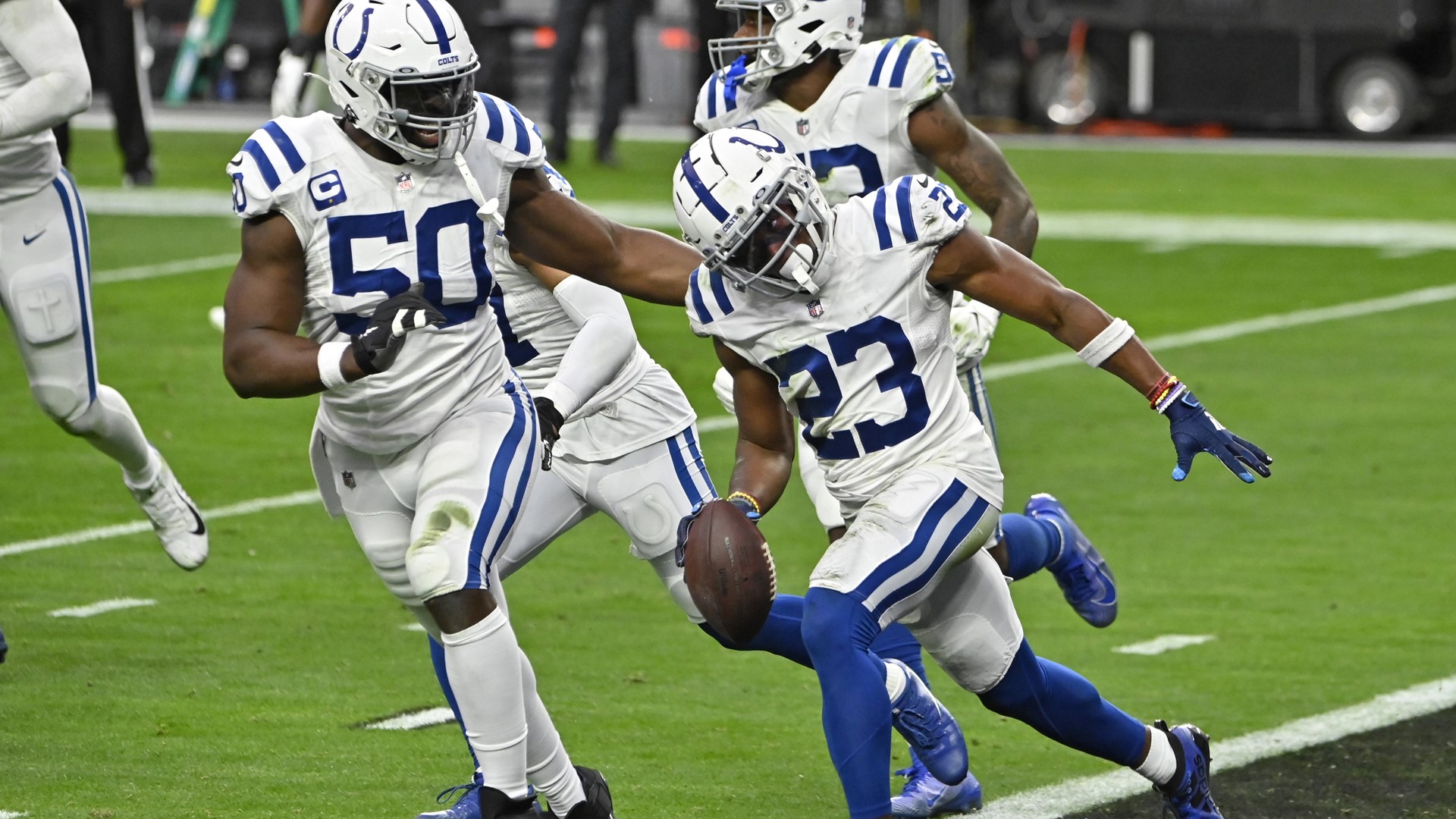 Kenny Moore II wins AFC Defensive Player of the Week | wthr.com