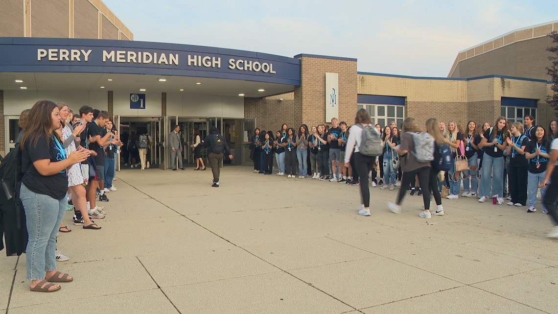 Perry Township welcomes students for 1st day of school | wthr.com