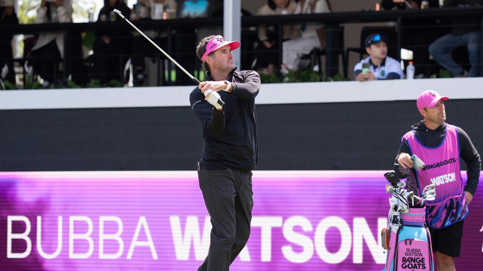 Bubba Watson visits Westfield ahead of LIV Golf championship event ...