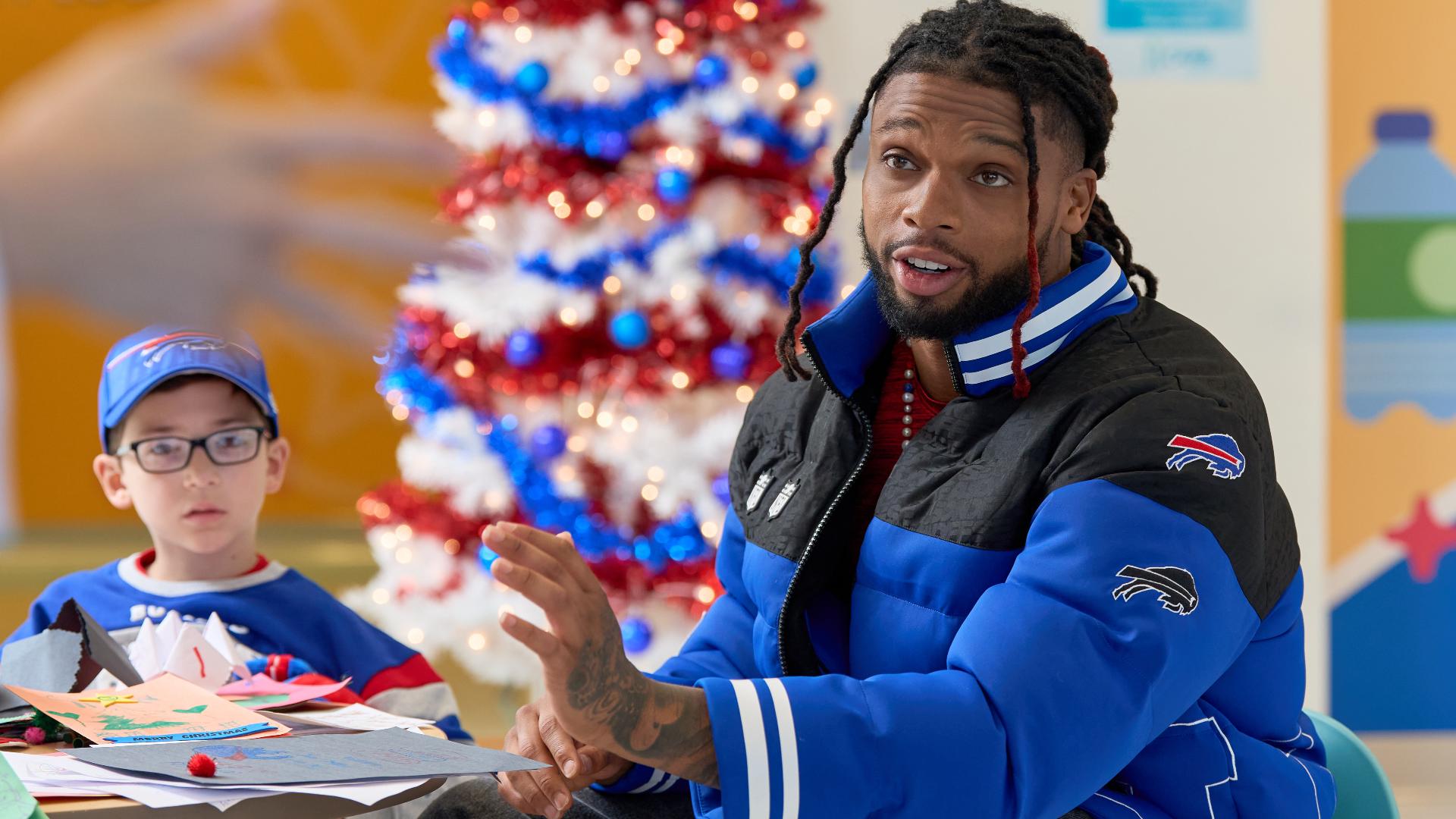 'Holiday Touchdown: A Bills Love Story' stars preview Hallmark ...