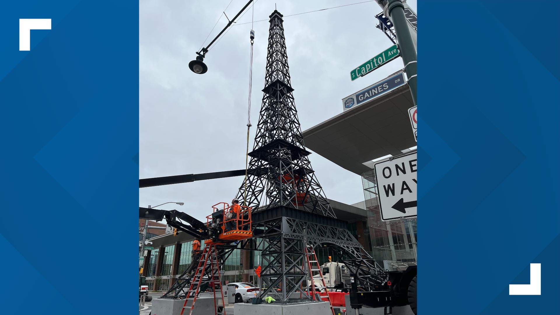 Crews construct replica Eiffel Tower in downtown Indianapolis | wthr.com