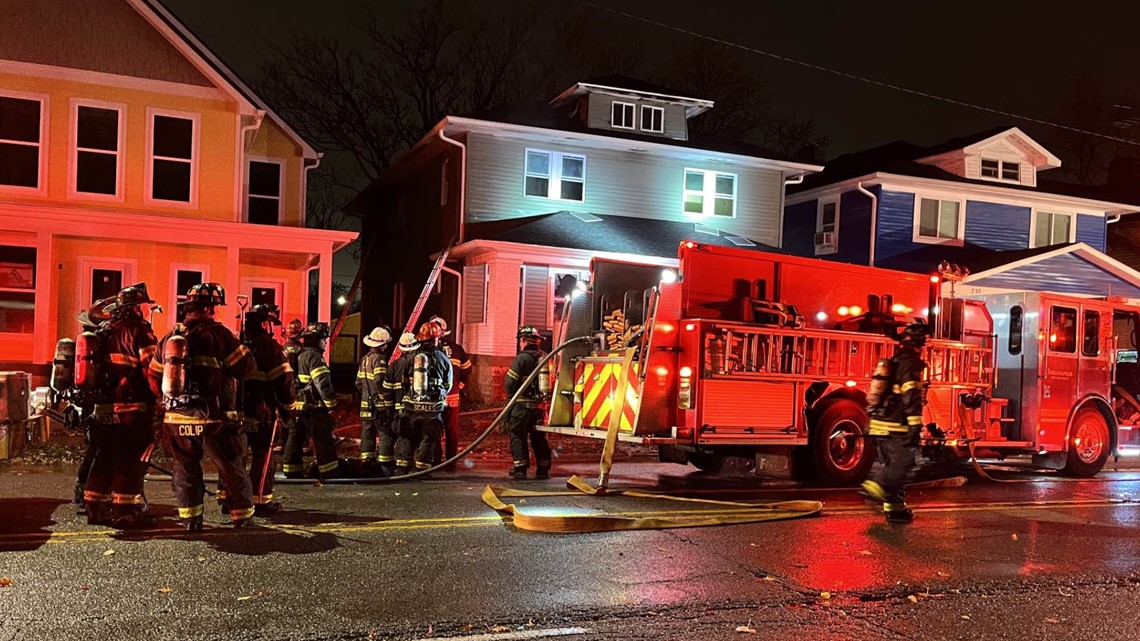 IFD: 2 firefighters suffer minor injuries in east side house fire ...