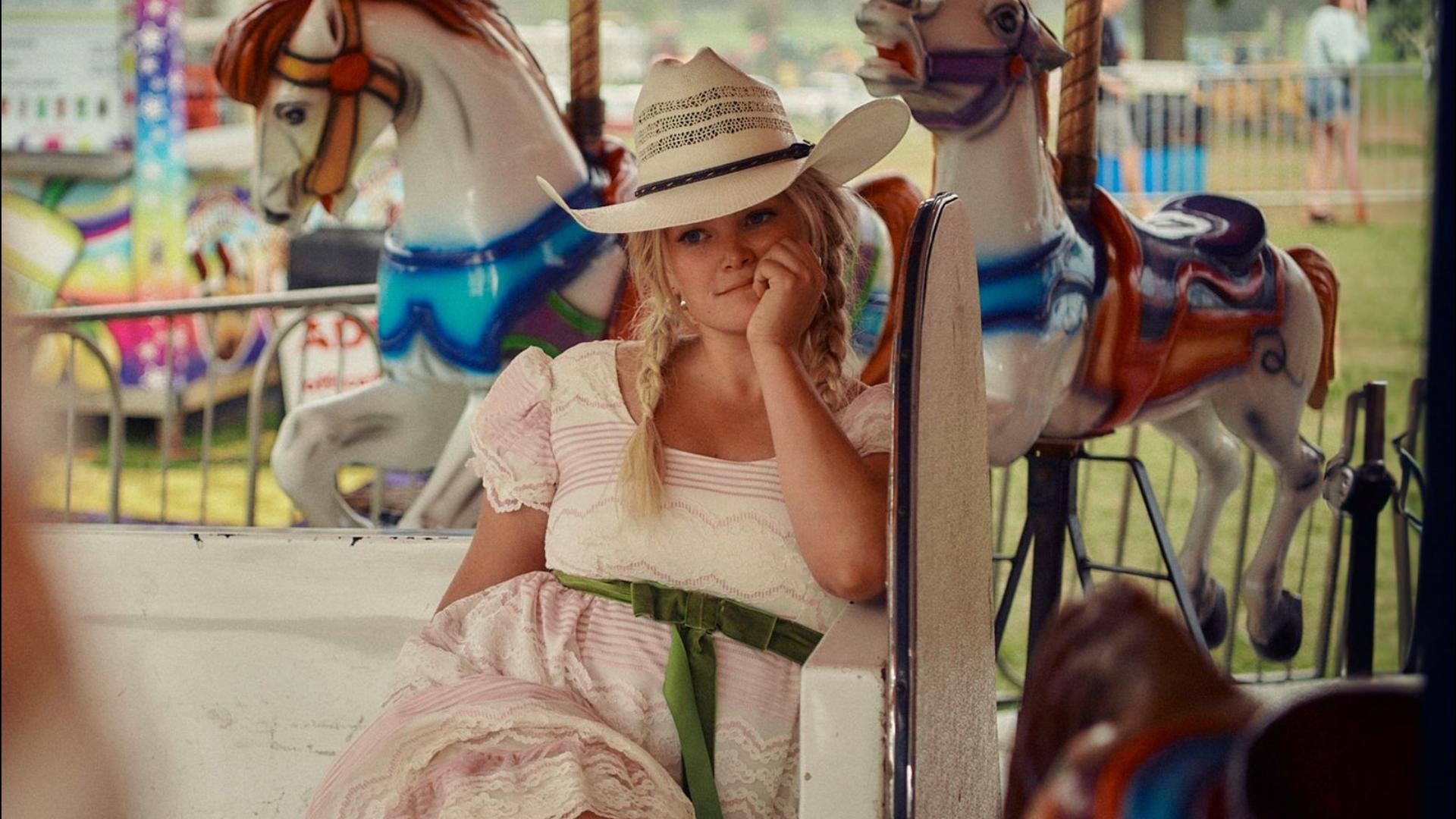 Hailey Whitters performing in downtown Indianapolis on 'Corn Queen ...