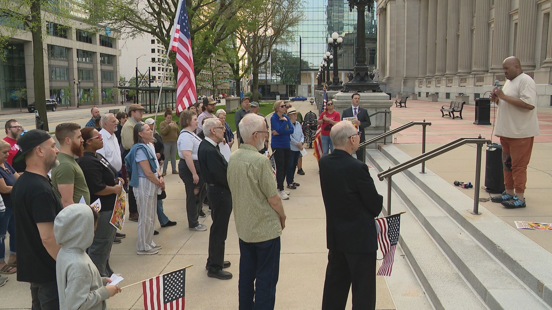 Indianapolis rally calls for changes in immigration policy | wthr.com
