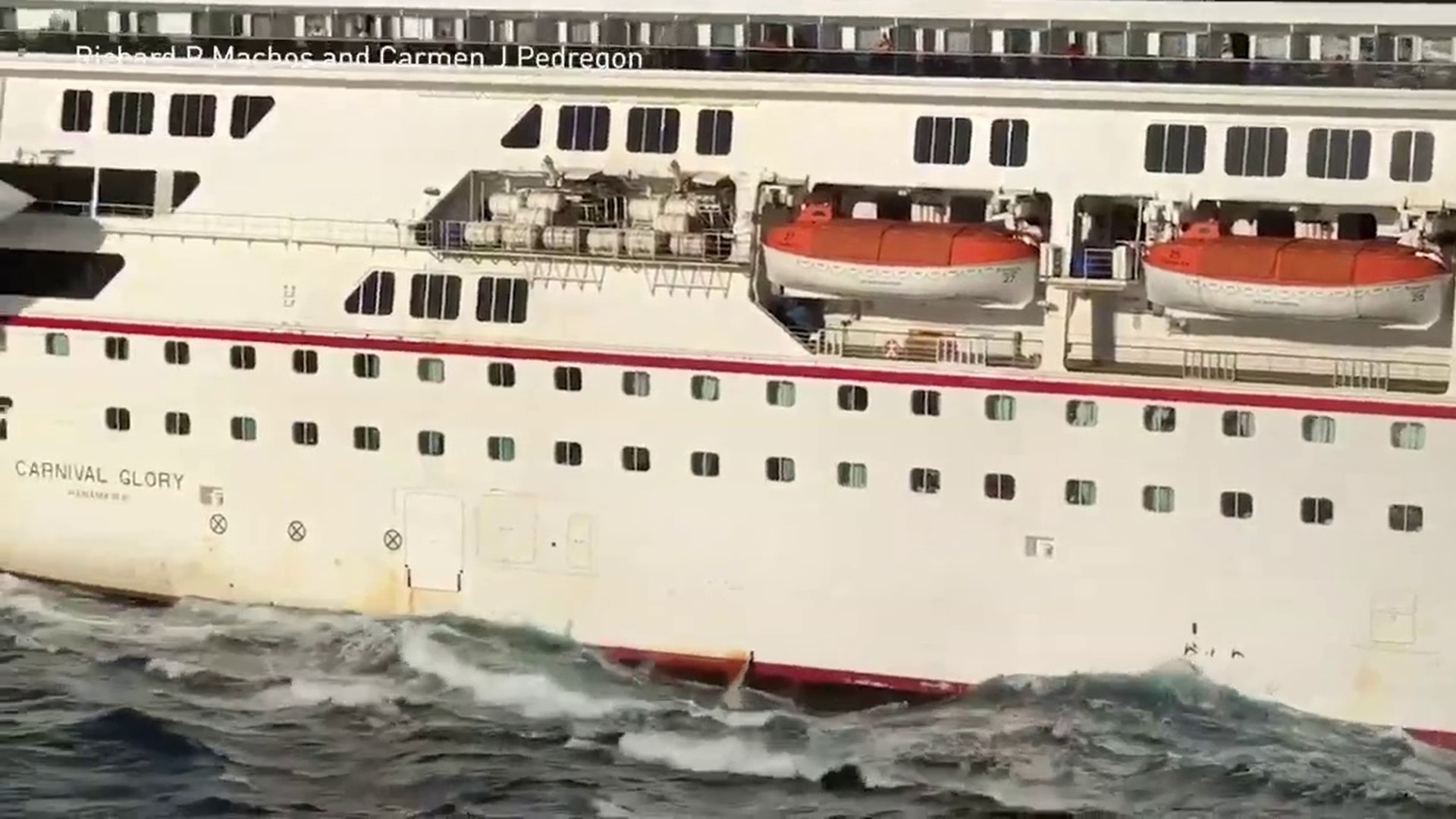 Carnival cruise ships collide in Cozumel | wthr.com
