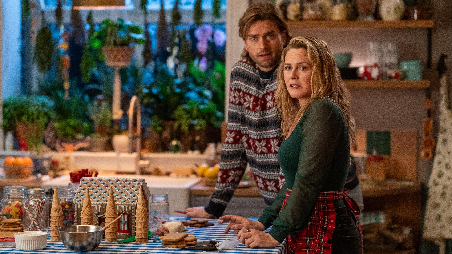 'A Merry Little Ex-Mas' cast previews Netflix Christmas romantic comedy | wthr.com