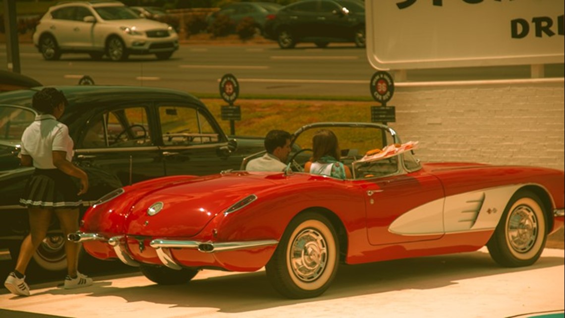 Steak 'n Shake brings back iconic drive-in service | wthr.com