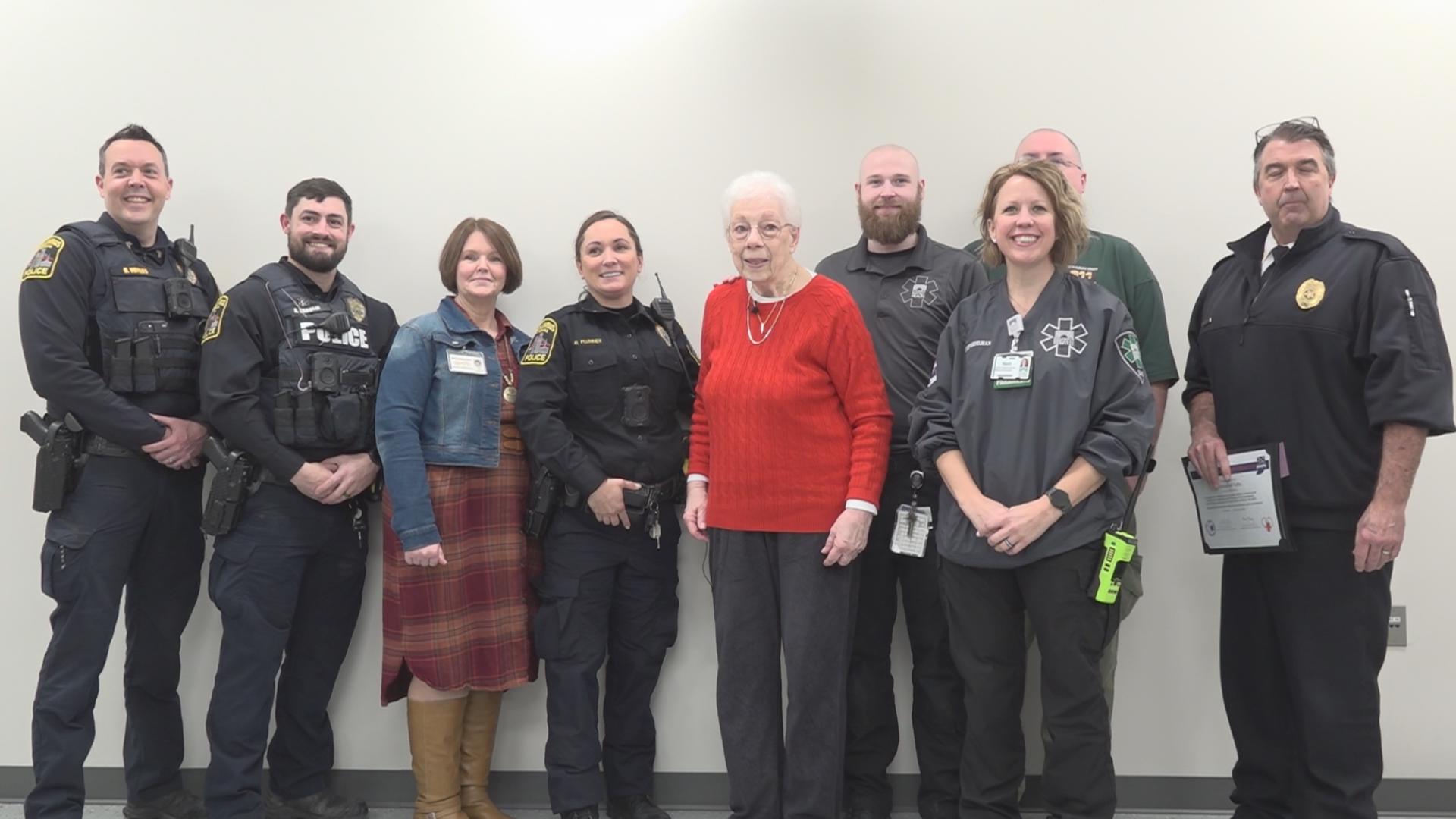 After she was in cardiac arrest, Columbus woman meets first responders ...