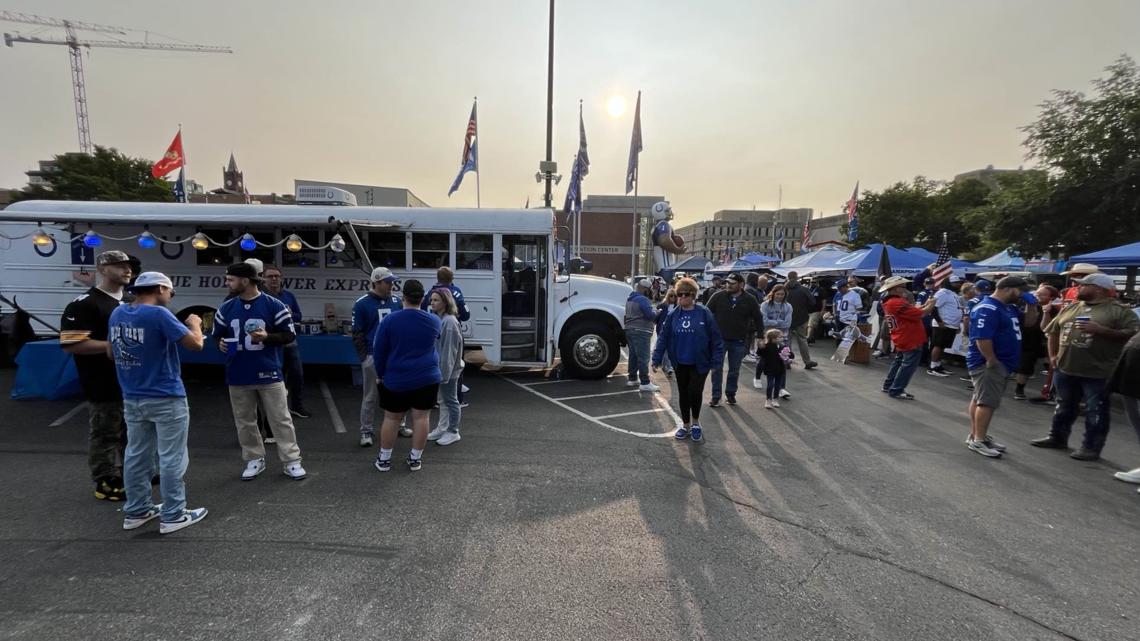 Colts fans celebrate with early morning tailgate before opener | wthr.com