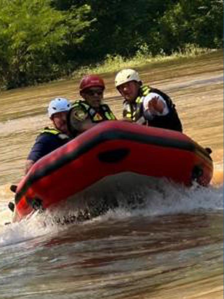 Crawfordsville Fire Department rescues kayakers on Sugar Creek | wthr.com