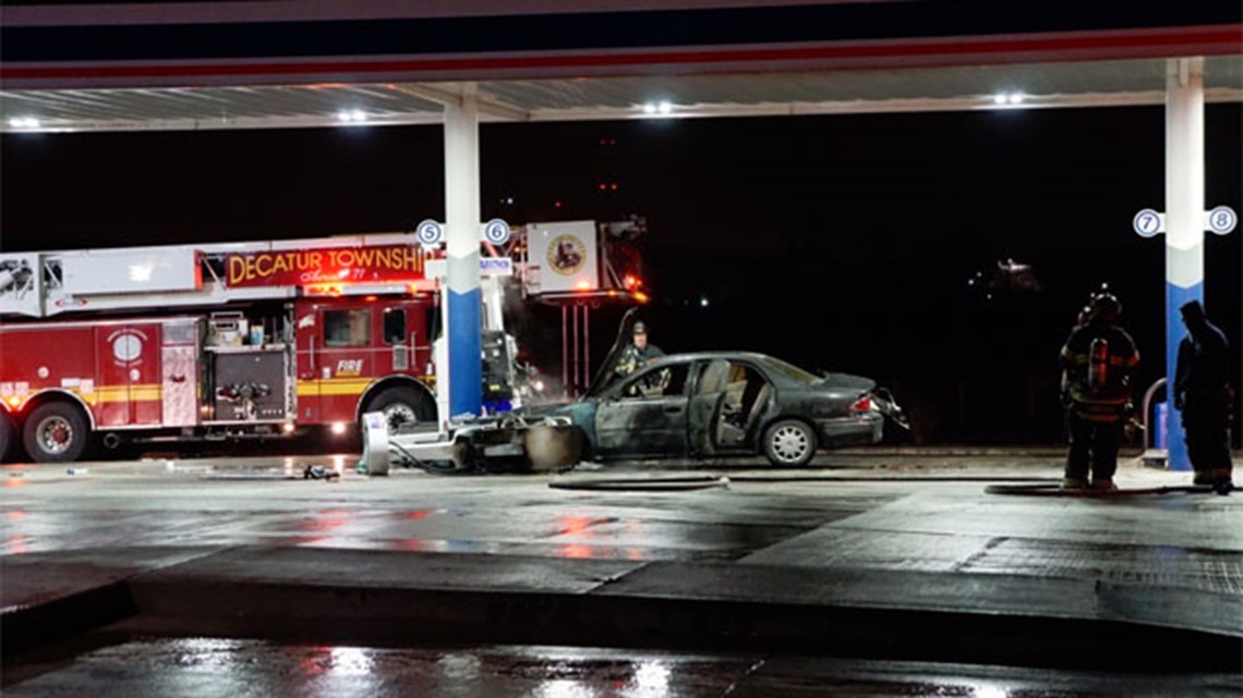 Car crashes into gas pump, bursts into flames at southwest-side gas ...