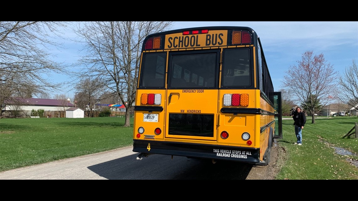 School bus company tackles Lizton pothole problem | wthr.com