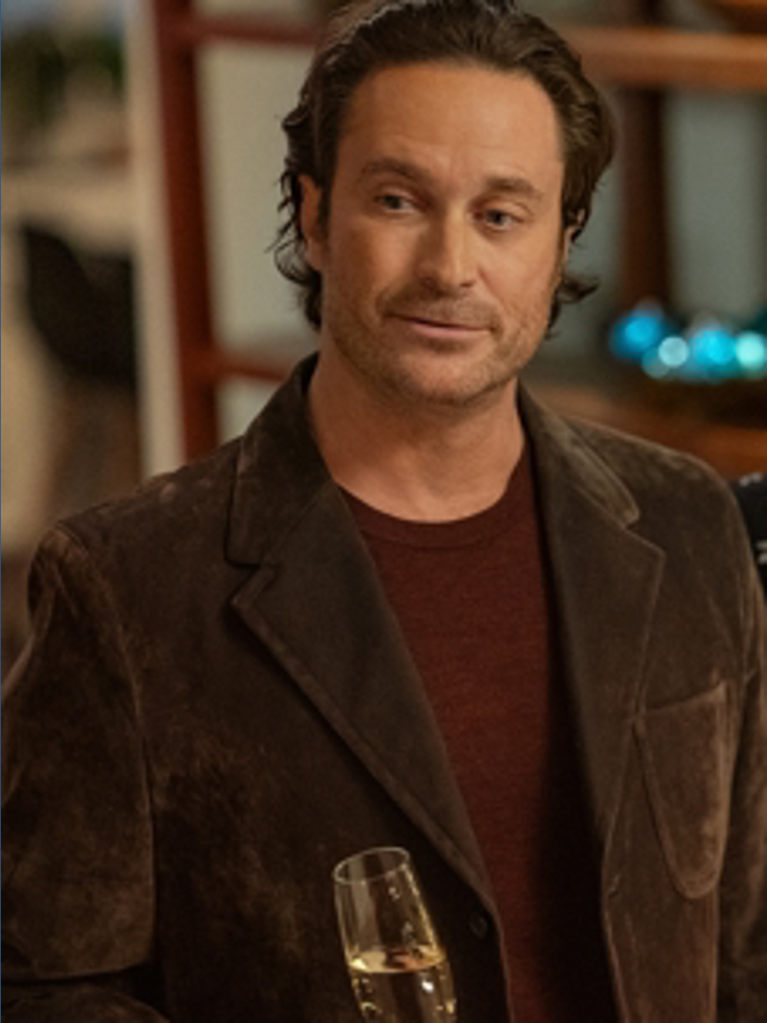 'A Merry Little Ex-Mas' cast previews Netflix Christmas romantic comedy ...