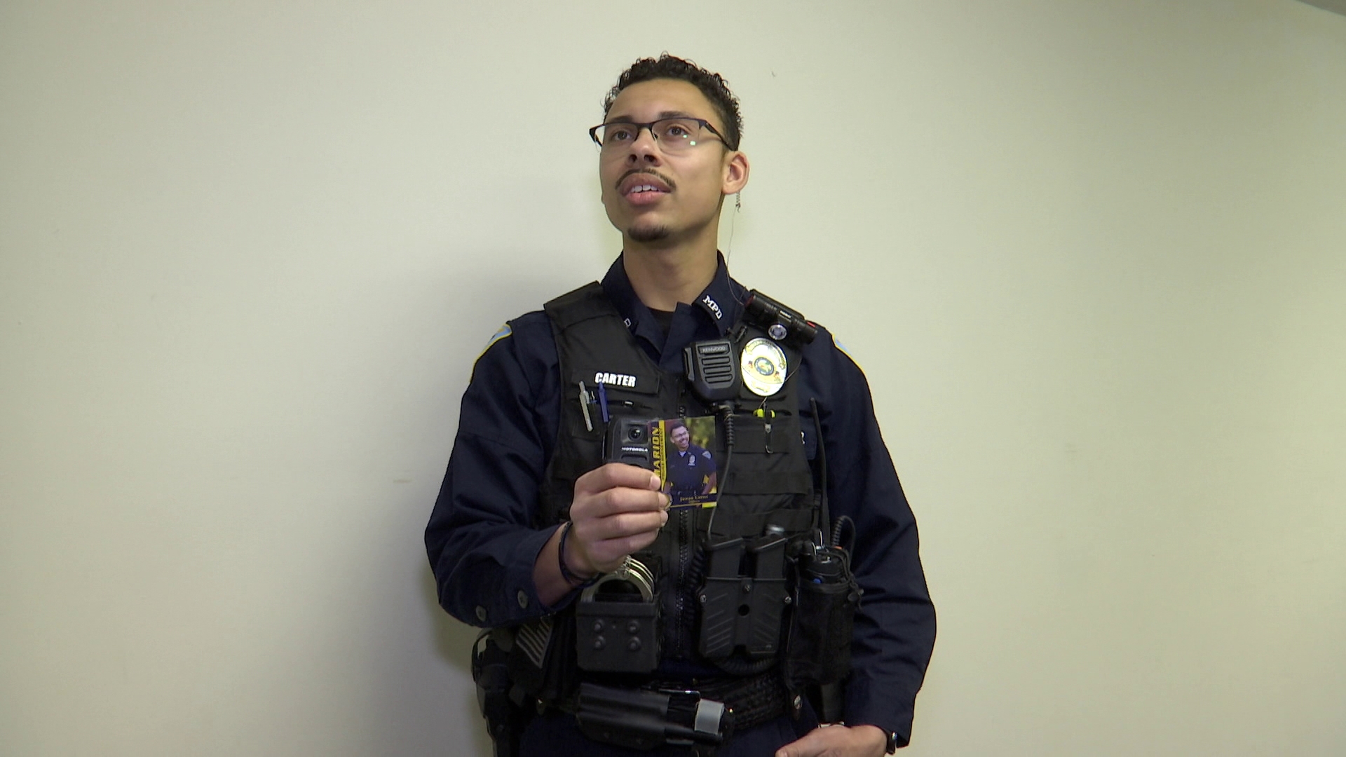 Marion police connect with community through trading cards | wthr.com