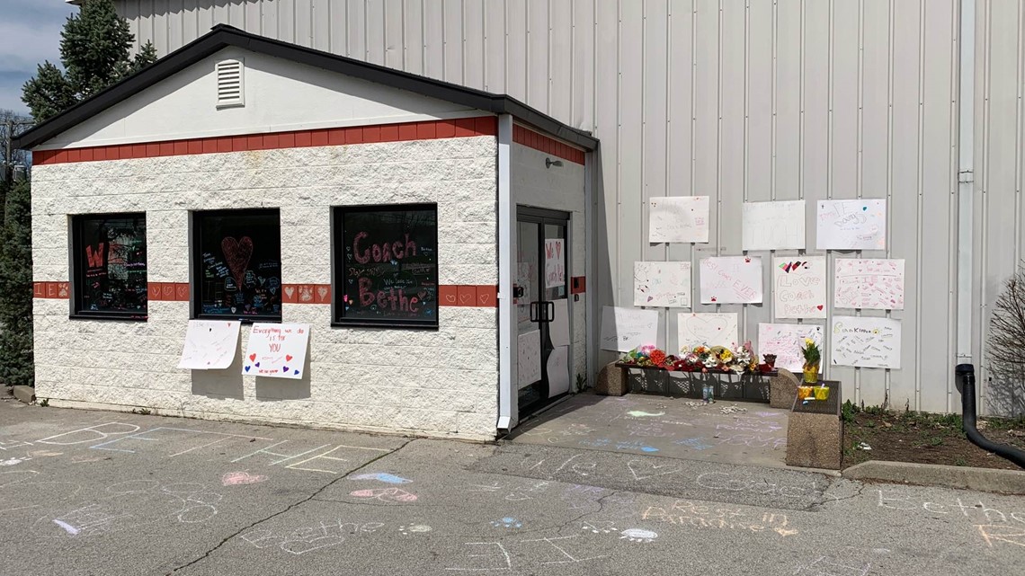 PHOTOS: Students remember Bethe Beaver | wthr.com