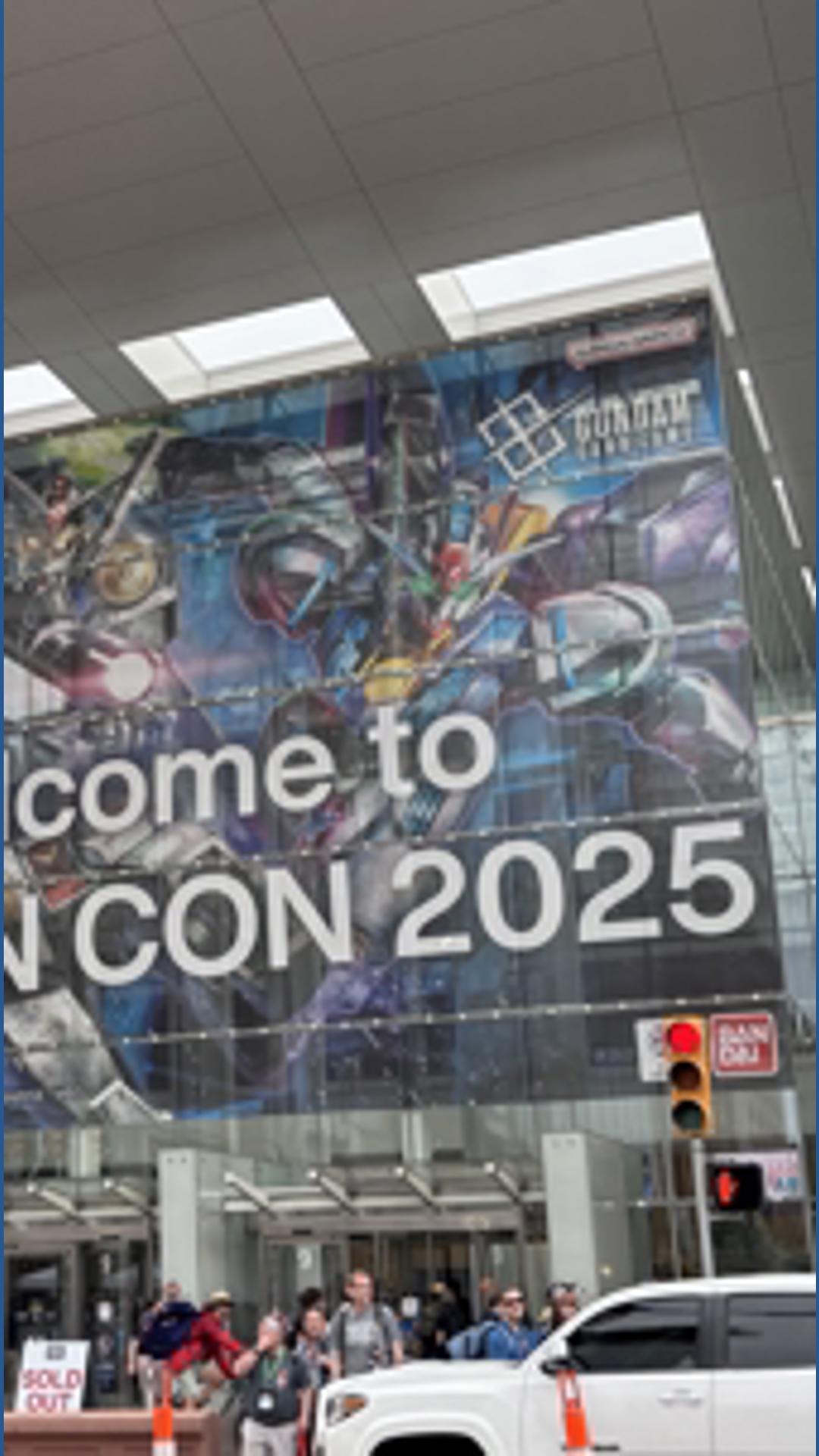 Gen Con opens in Indianapolis with creative costumes, art and more ...