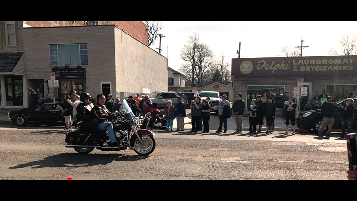 Thousands turn out for Delphi memorial bike ride | wthr.com