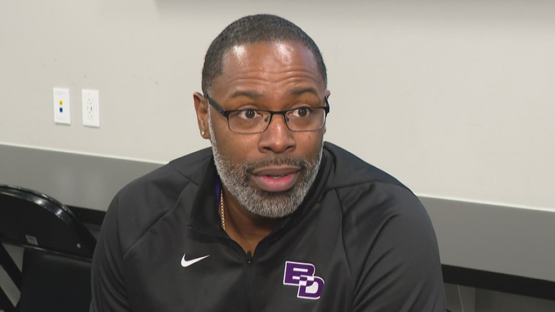 Ben Davis basketball coach in alleged assault has no valid teaching ...