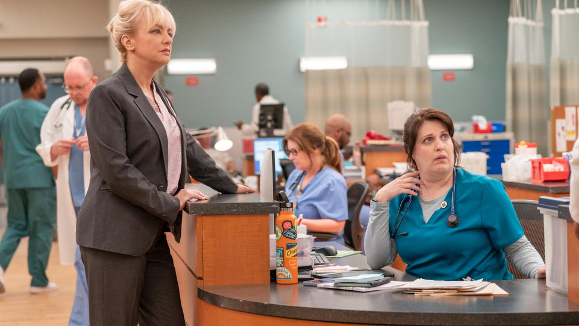 Allison Tolman, Josh Lawson discuss 'St. Denis Medical' | wthr.com