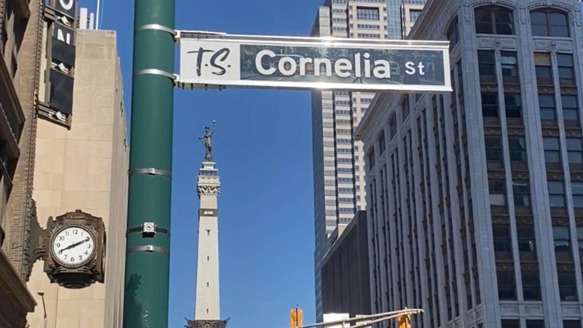 PHOTOS: Taylor Swift-themed street signs in downtown Indianapolis ...