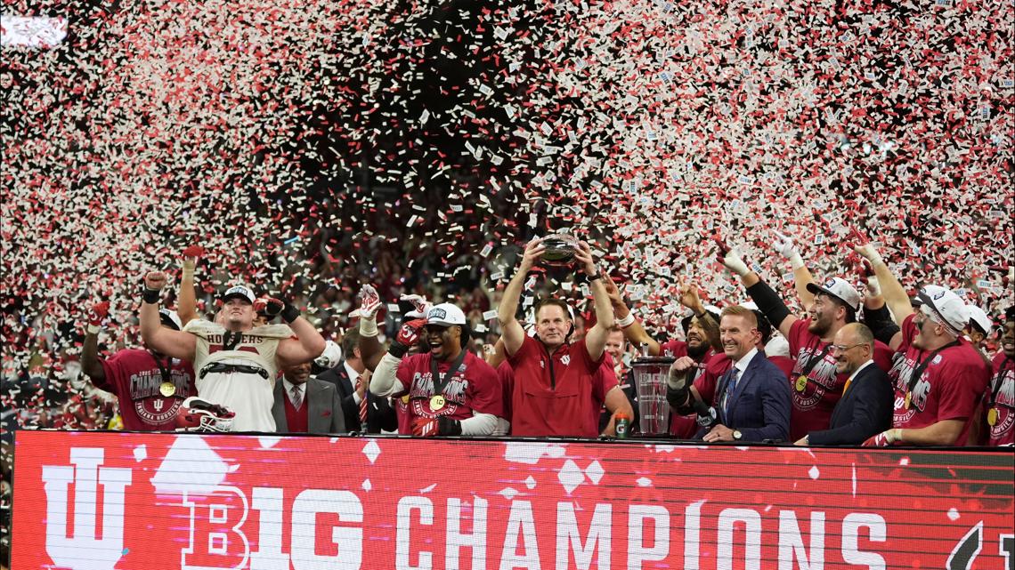 No. 1 Indiana gives offensive coordinator Mike Shanahan a 3-year ...