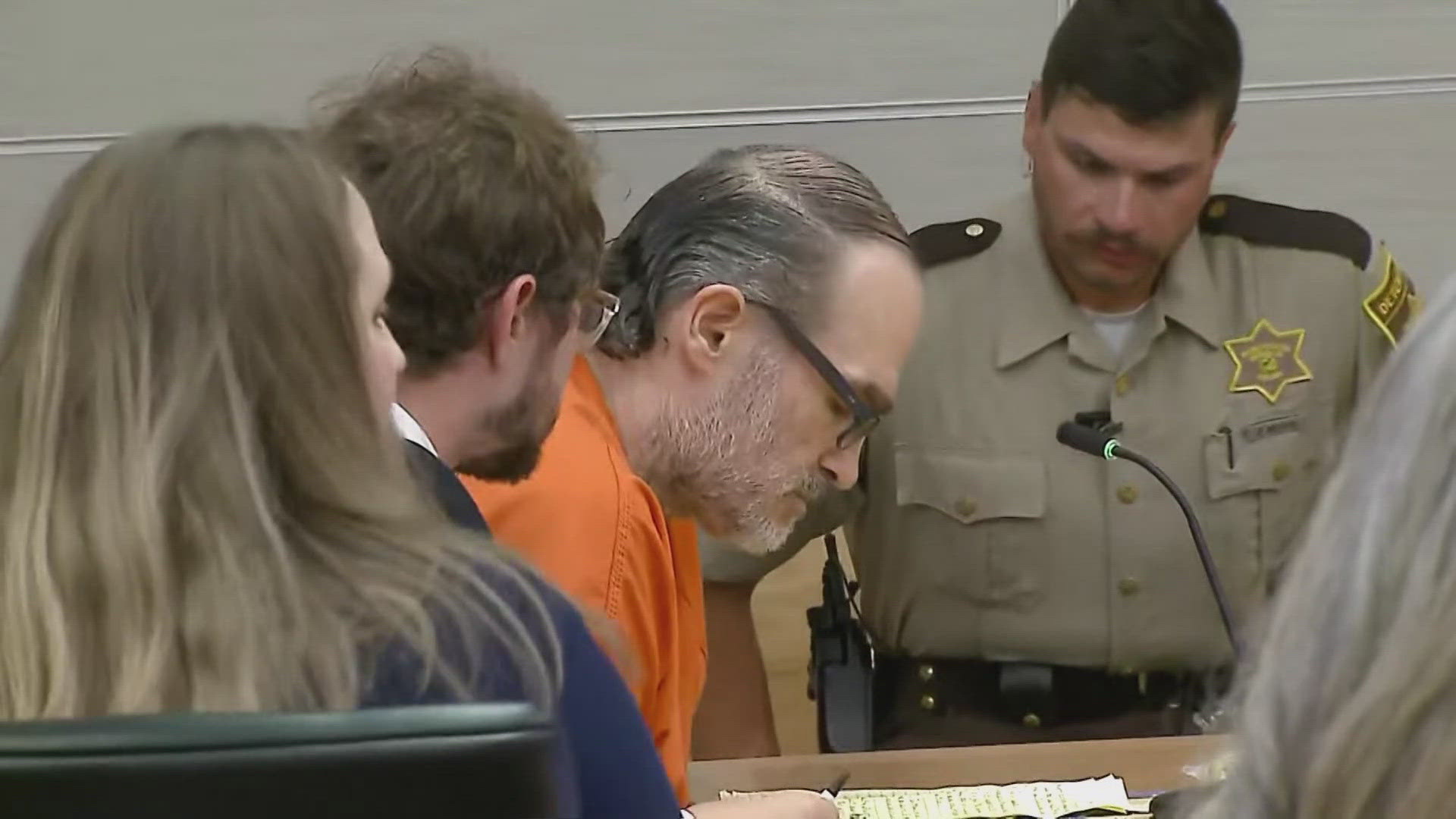 Man pleads guilty to stalking Caitlin Clark | wthr.com