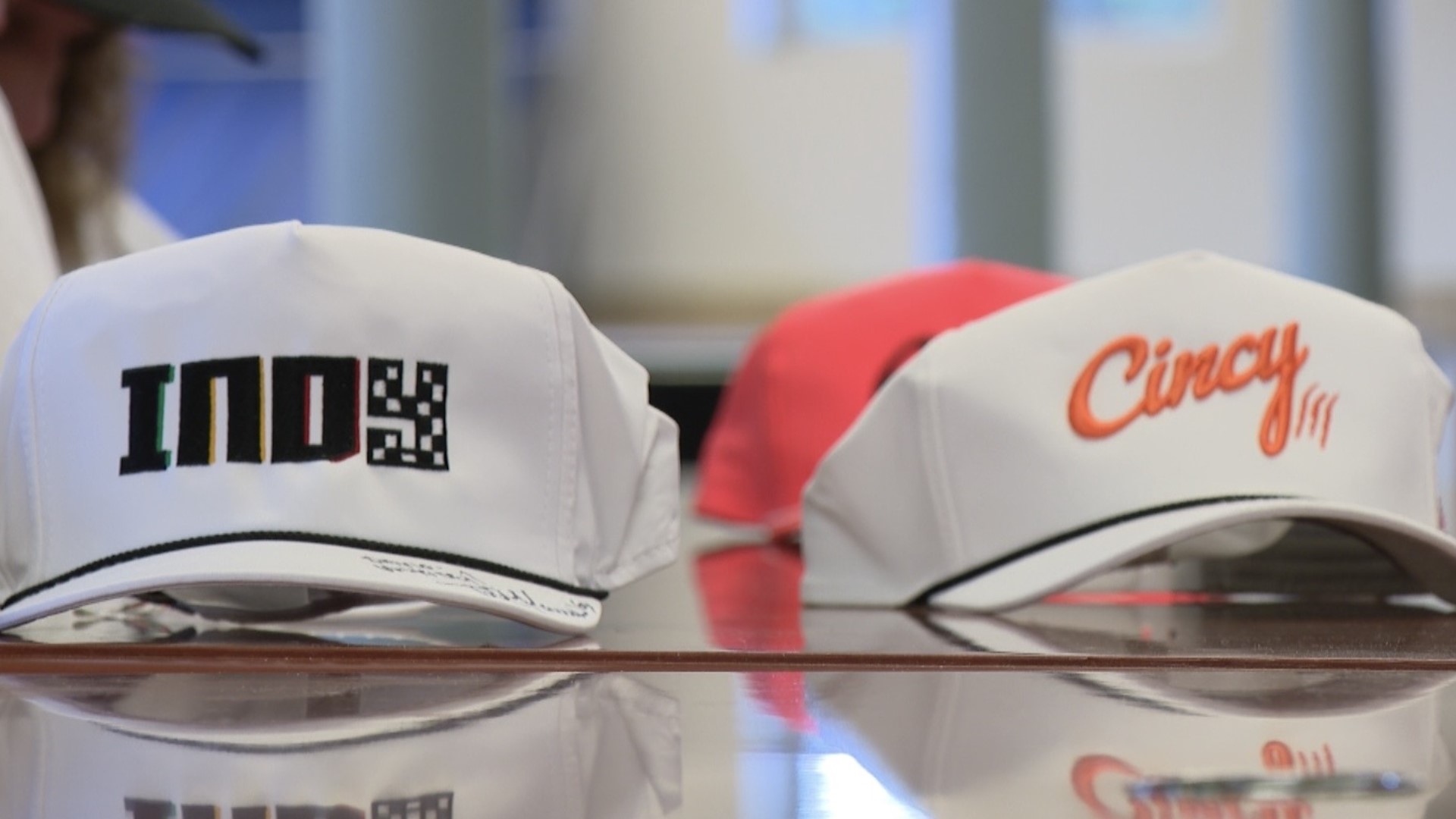 NFL player sells Indy 500-themed cap to benefit charity | wthr.com