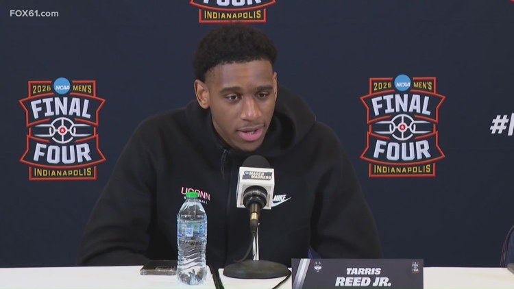 UConn men’s basketball center Eric Reibe enters transfer portal after ...