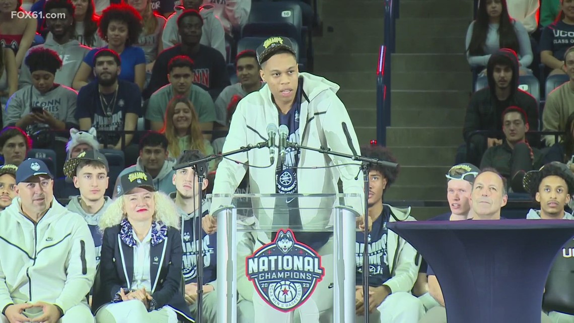 Welcome back rally held for UConn Men's Basketball team | fox61.com