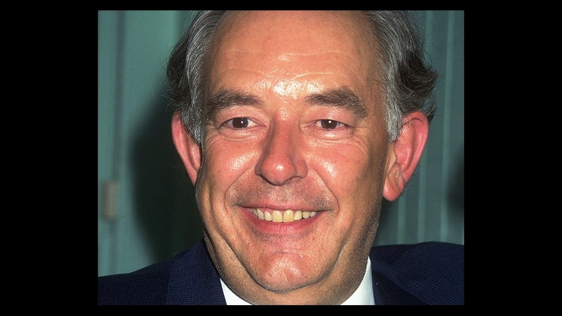 Robin Leach, host of ‘Lifestyles of the Rich and Famous,’ dies at 76 ...