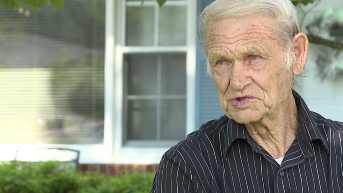 86-year-old man looking for a job can’t get a call back | fox61.com