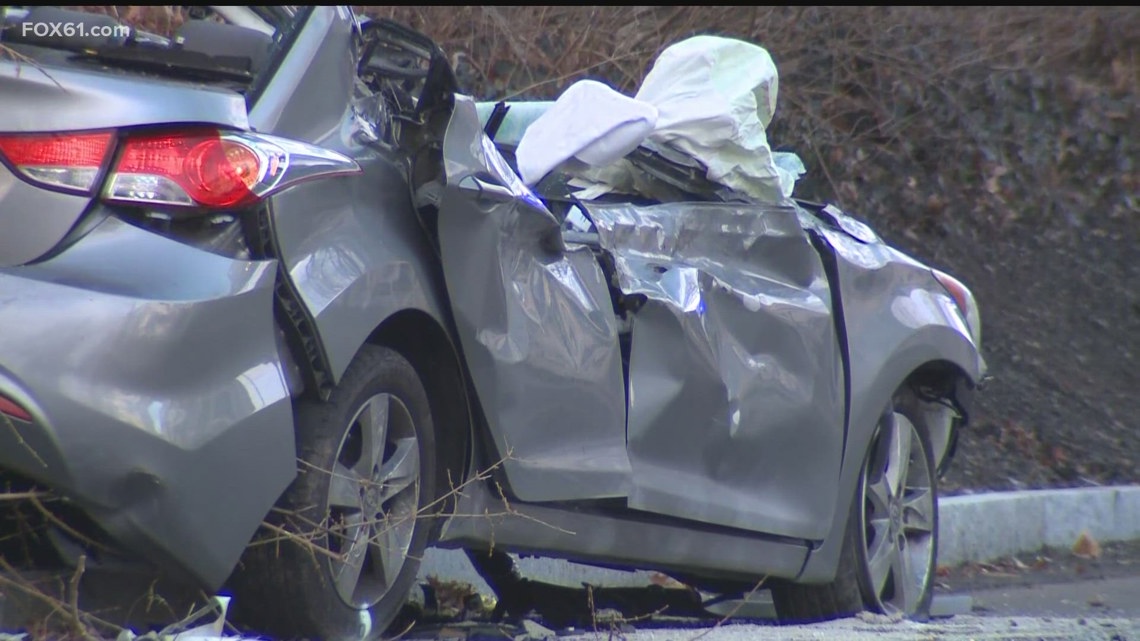 Serious car crash in New Haven under investigation | fox61.com