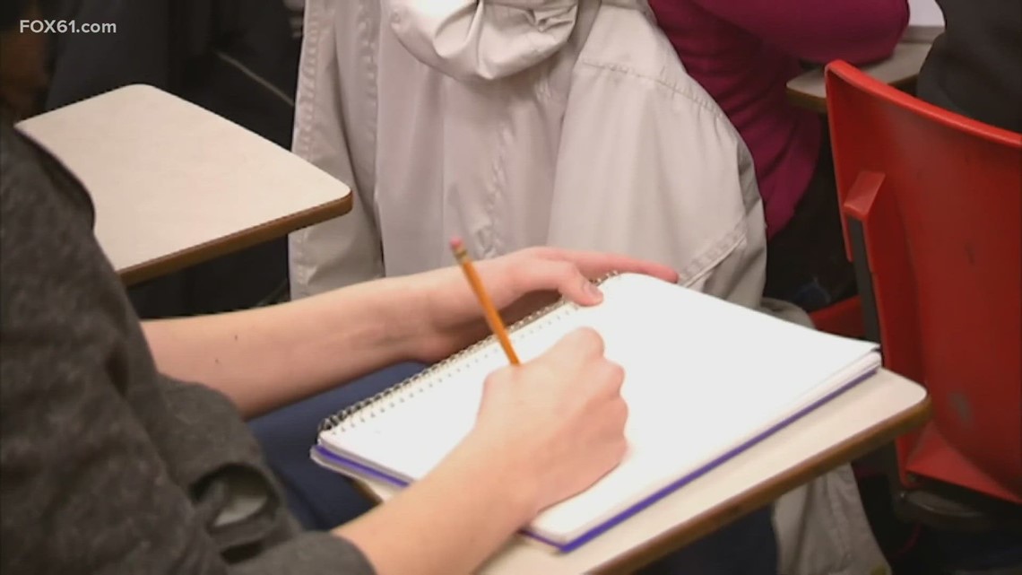 College enrollment declining in Connecticut | fox61.com