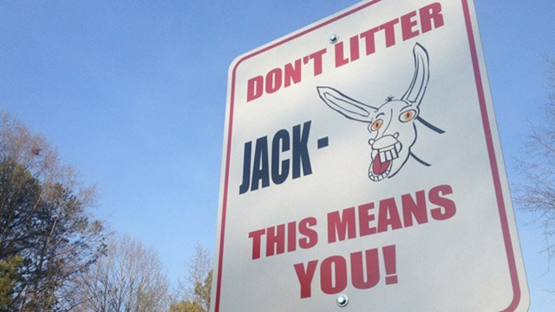 South Carolina DOT Removes Controversial Anti-Littering Sign | fox61.com