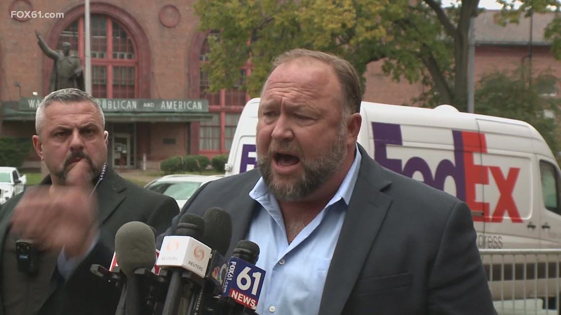 Alex Jones CT trial enters closing arguments, jury deliberation | fox61.com